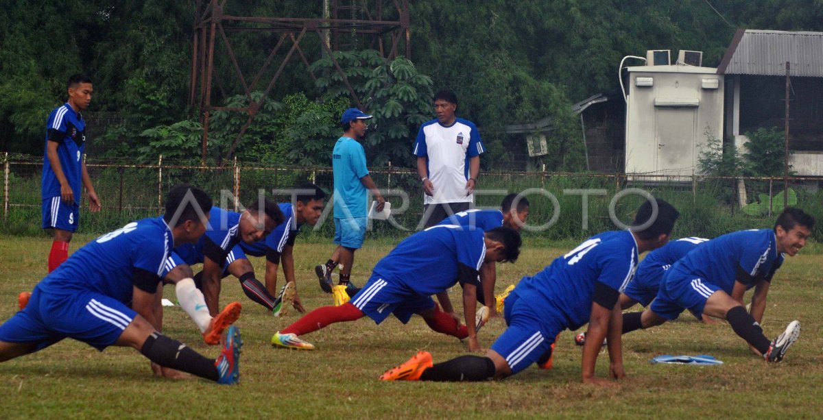 LATIHAN PSB | ANTARA Foto
