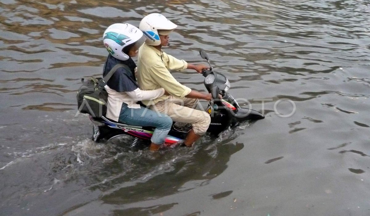 BANJIR SEMARANG | ANTARA Foto