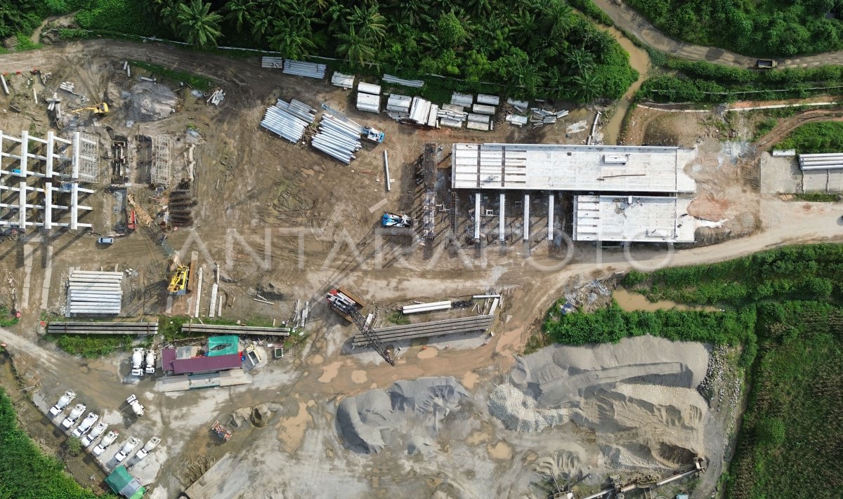 Pengadaan lahan tol Padang - Sicincin | ANTARA Foto Pengadaan lahan tol Padang - Sicincin | ANTARA Foto