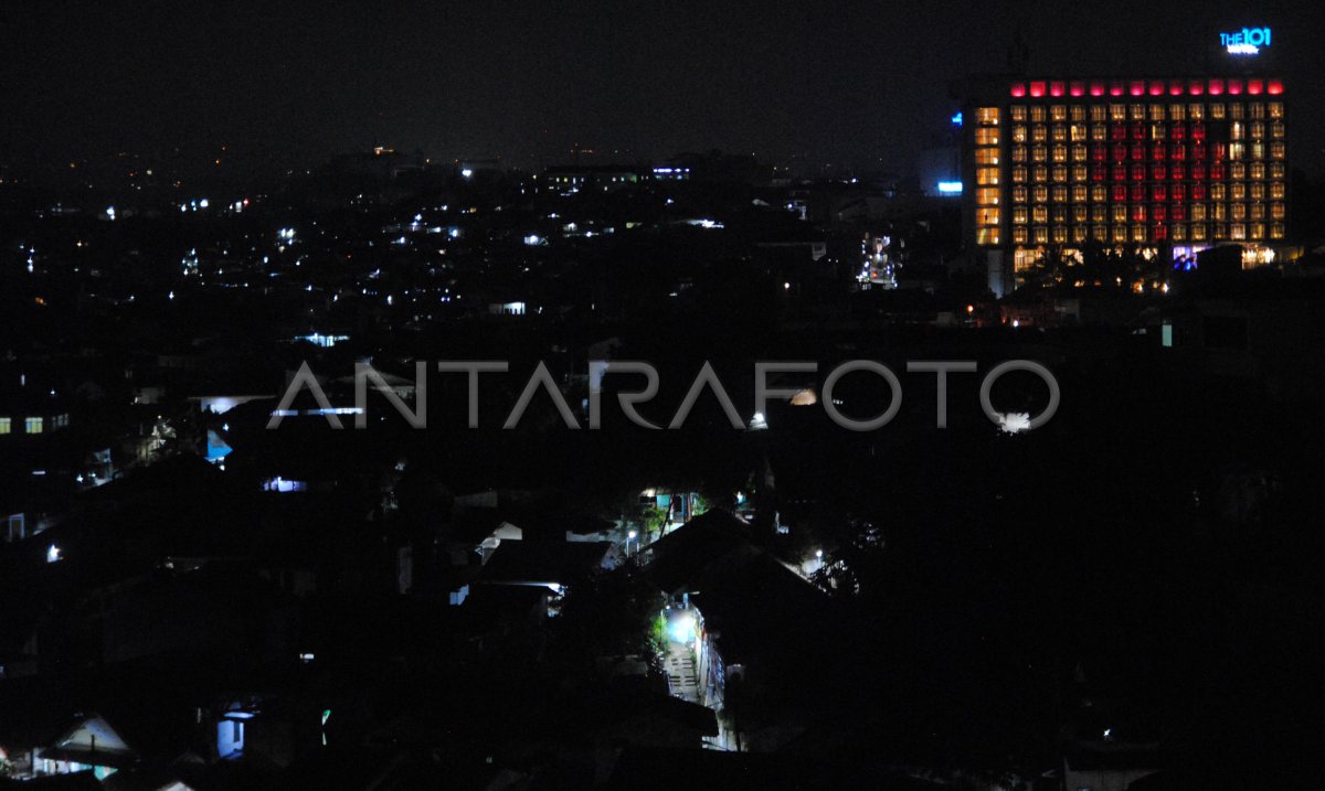 HOTEL SAMBUT HUT KEMERDEKAAN RI DI BOGOR | ANTARA Foto HOTEL SAMBUT HUT KEMERDEKAAN RI DI BOGOR | ANTARA Foto
