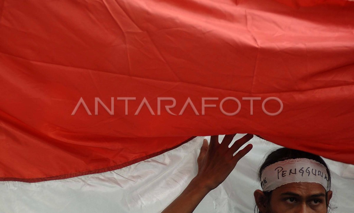 TOLAK PENGGUSURAN | ANTARA Foto TOLAK PENGGUSURAN | ANTARA Foto