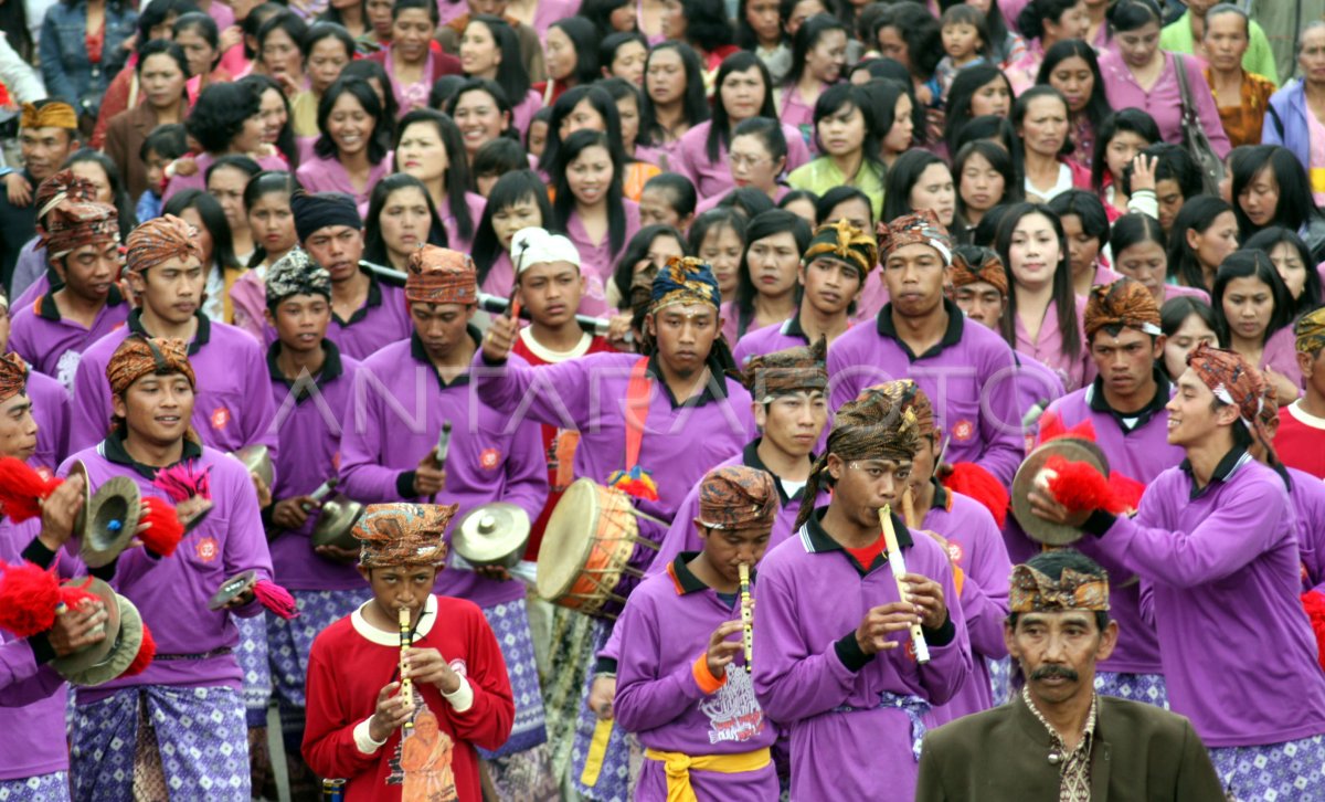 Ballet Bromo Antara Foto