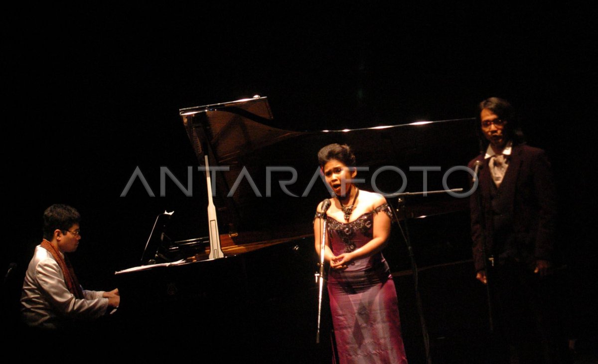 PIANISSISSIMO | ANTARA Foto