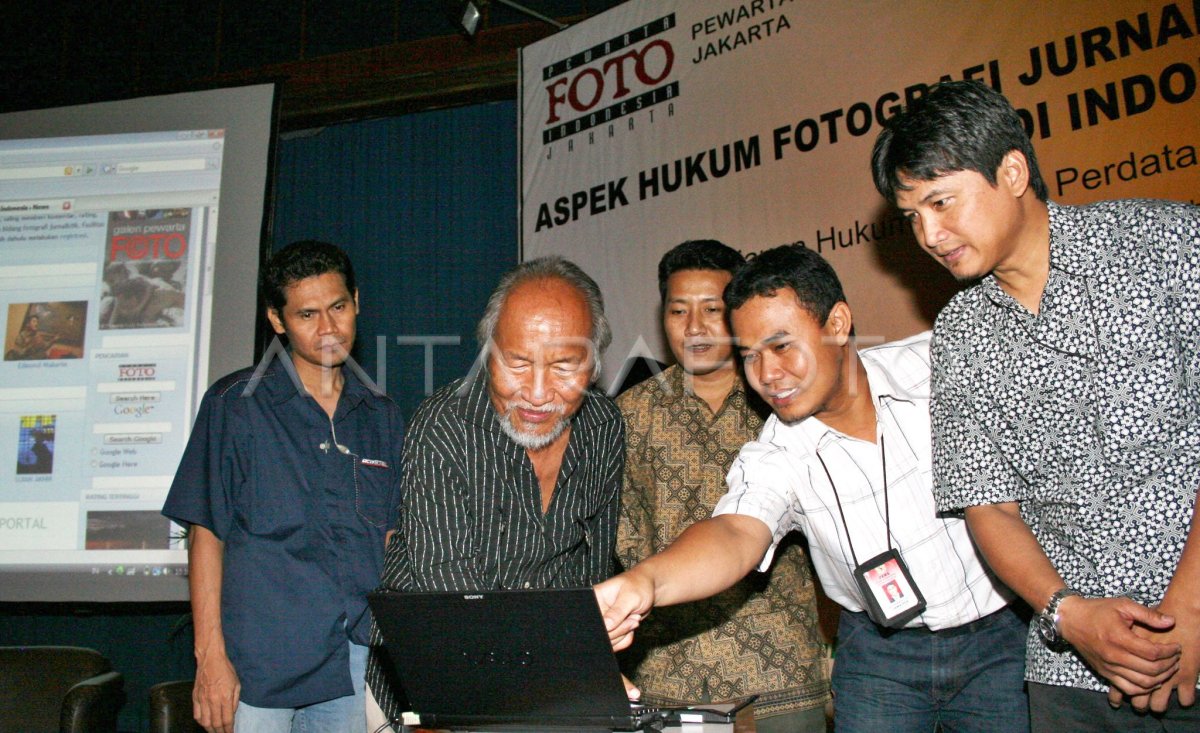PEWARTA FOTO INDONESIA | ANTARA Foto