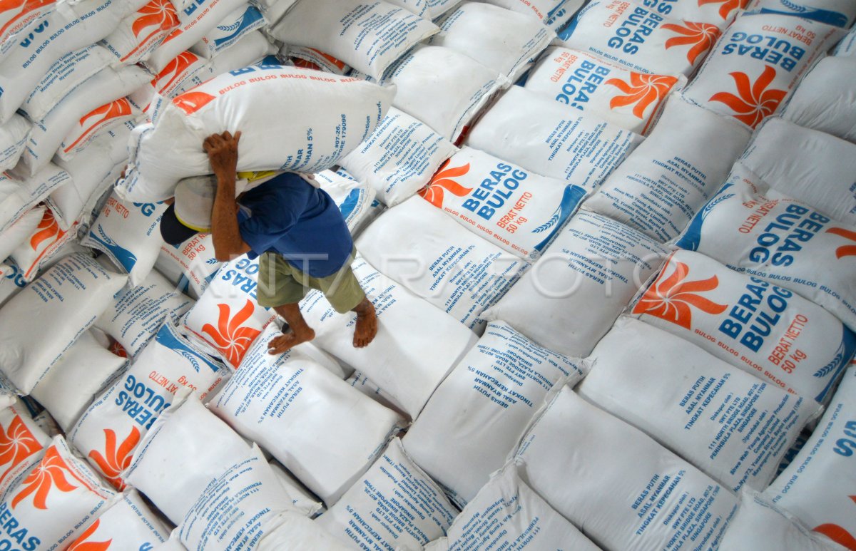 Stok beras 2025 di Sumatera Barat | ANTARA Foto