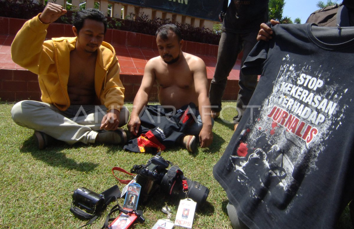 KECAM KEKERASAN TERHADAP JURNALIS | ANTARA Foto KECAM KEKERASAN TERHADAP JURNALIS | ANTARA Foto