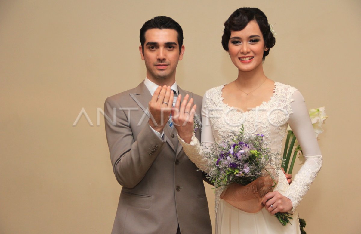 FACHRI ALBAR DAN RENATA KUSMANTO RESMI MENIKAH | ANTARA Foto
