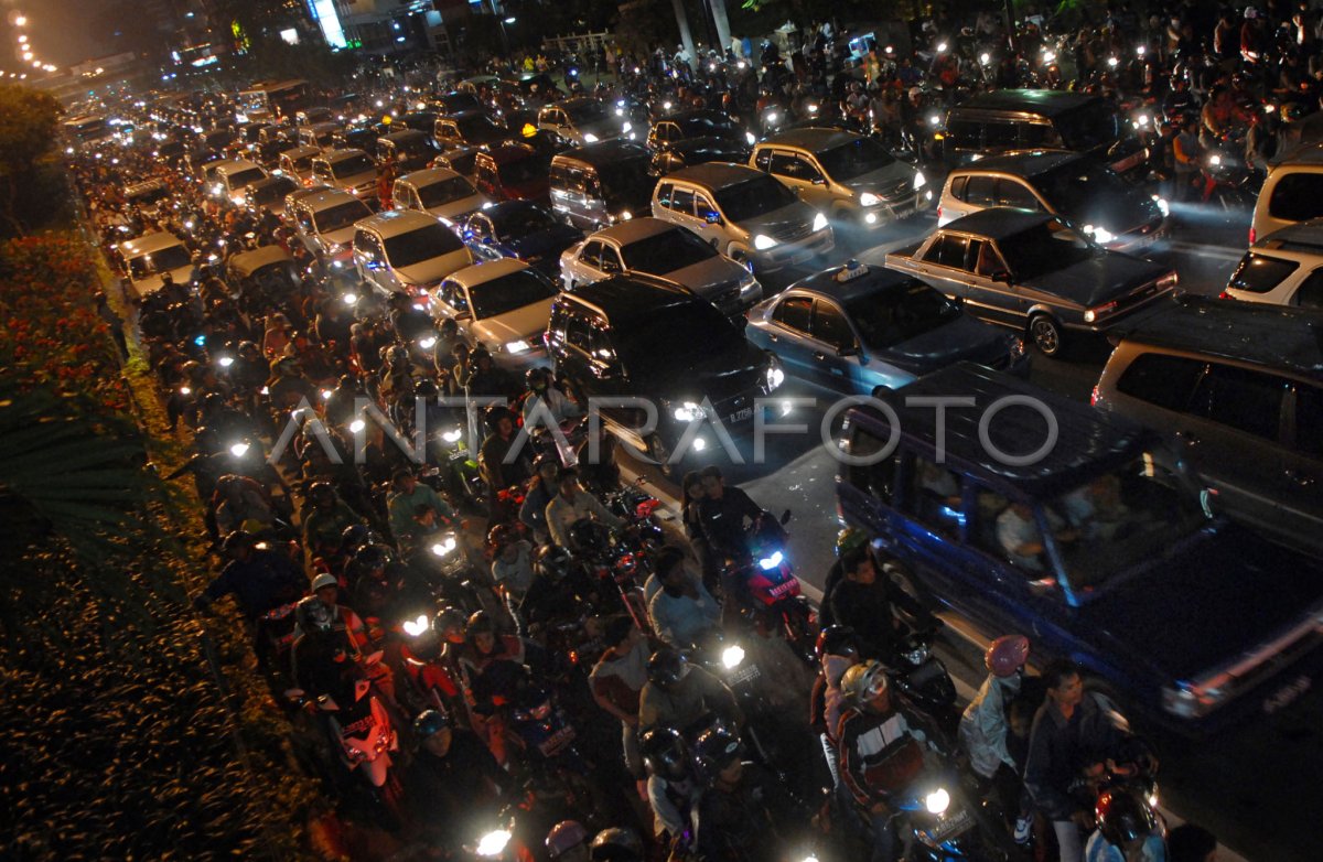 Malam Pergantian Tahun Baru di Jakarta | ANTARA Foto