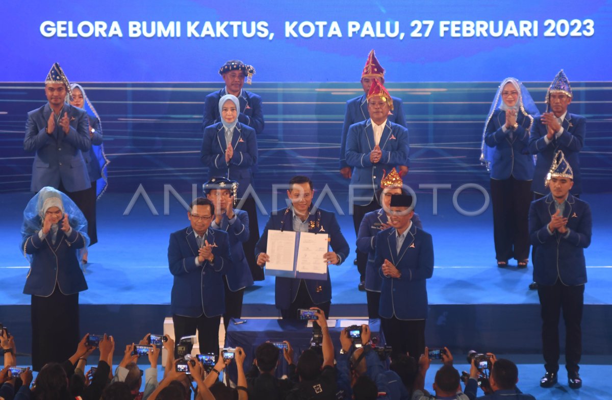 AHY LANTIK PENGURUS DPC DEMOKRAT SE-SULTENG | ANTARA Foto AHY LANTIK PENGURUS DPC DEMOKRAT SE-SULTENG | ANTARA Foto