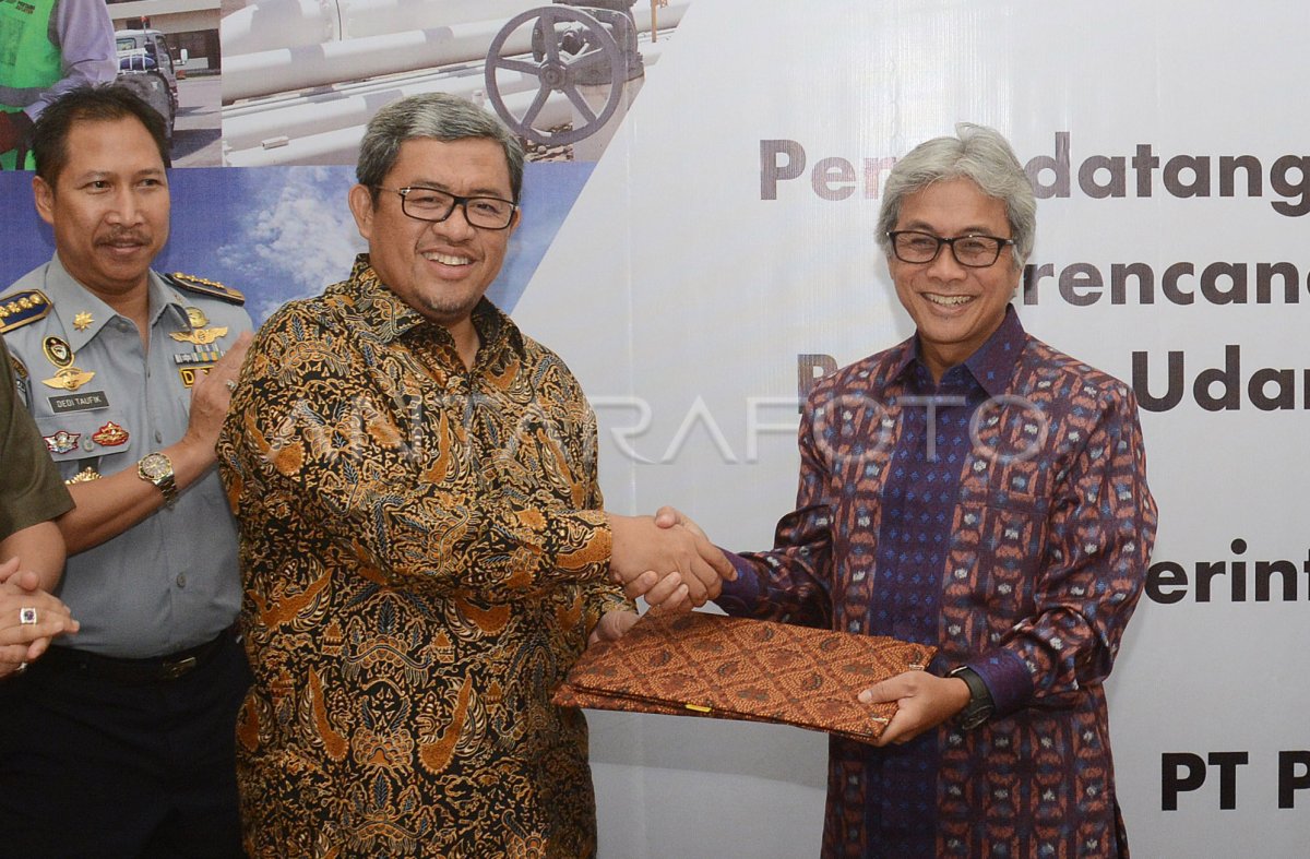 MOU PERTAMINA PEMDA JABAR | ANTARA Foto
