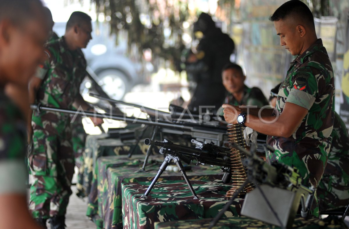 EXPOSICIÓN ALUTSISTA TNI AD | ANTARA Foto