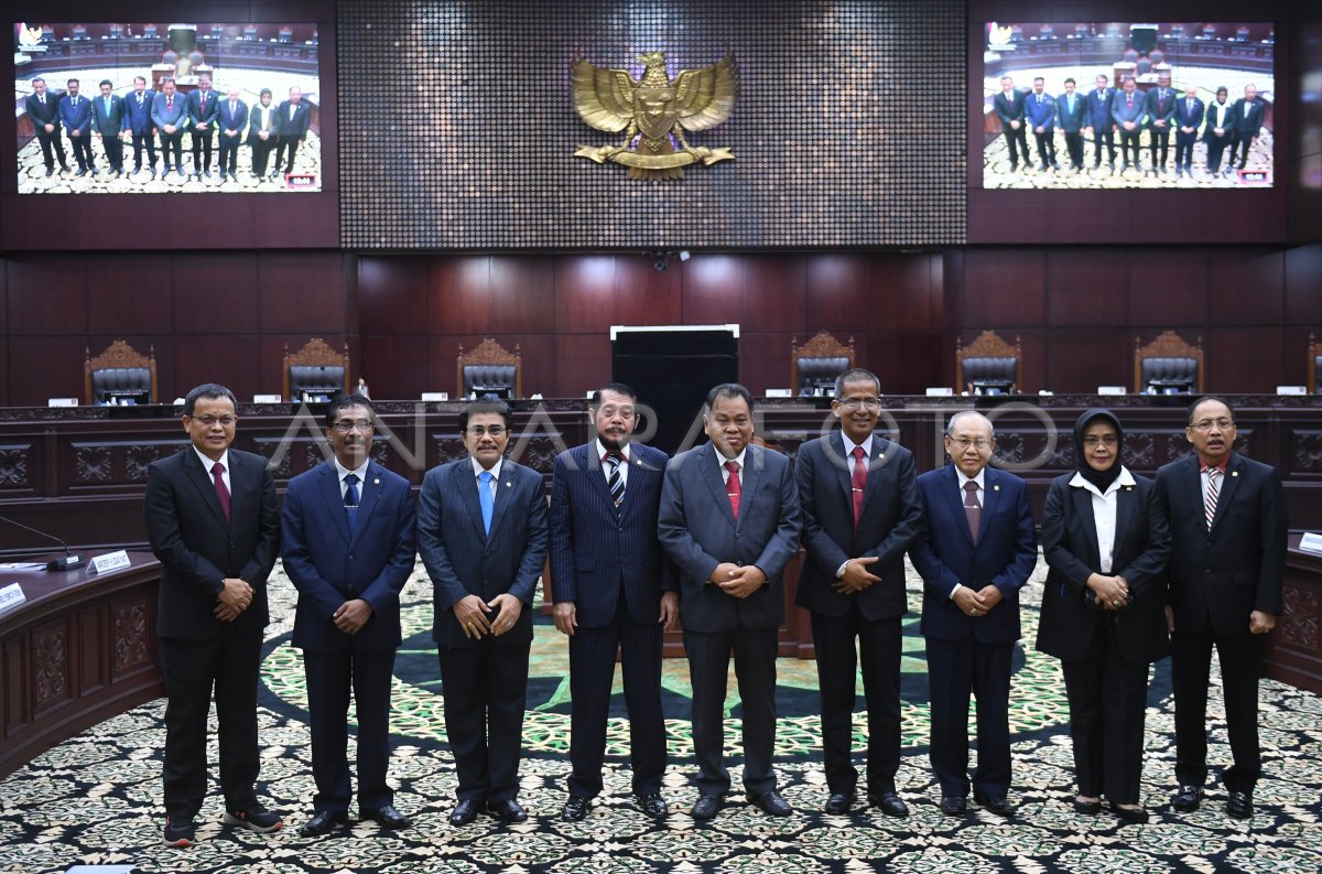 ANWAR USMAN KEMBALI TERPILIH SEBAGAI KETUA MK | ANTARA Foto ANWAR USMAN KEMBALI TERPILIH SEBAGAI KETUA MK | ANTARA Foto