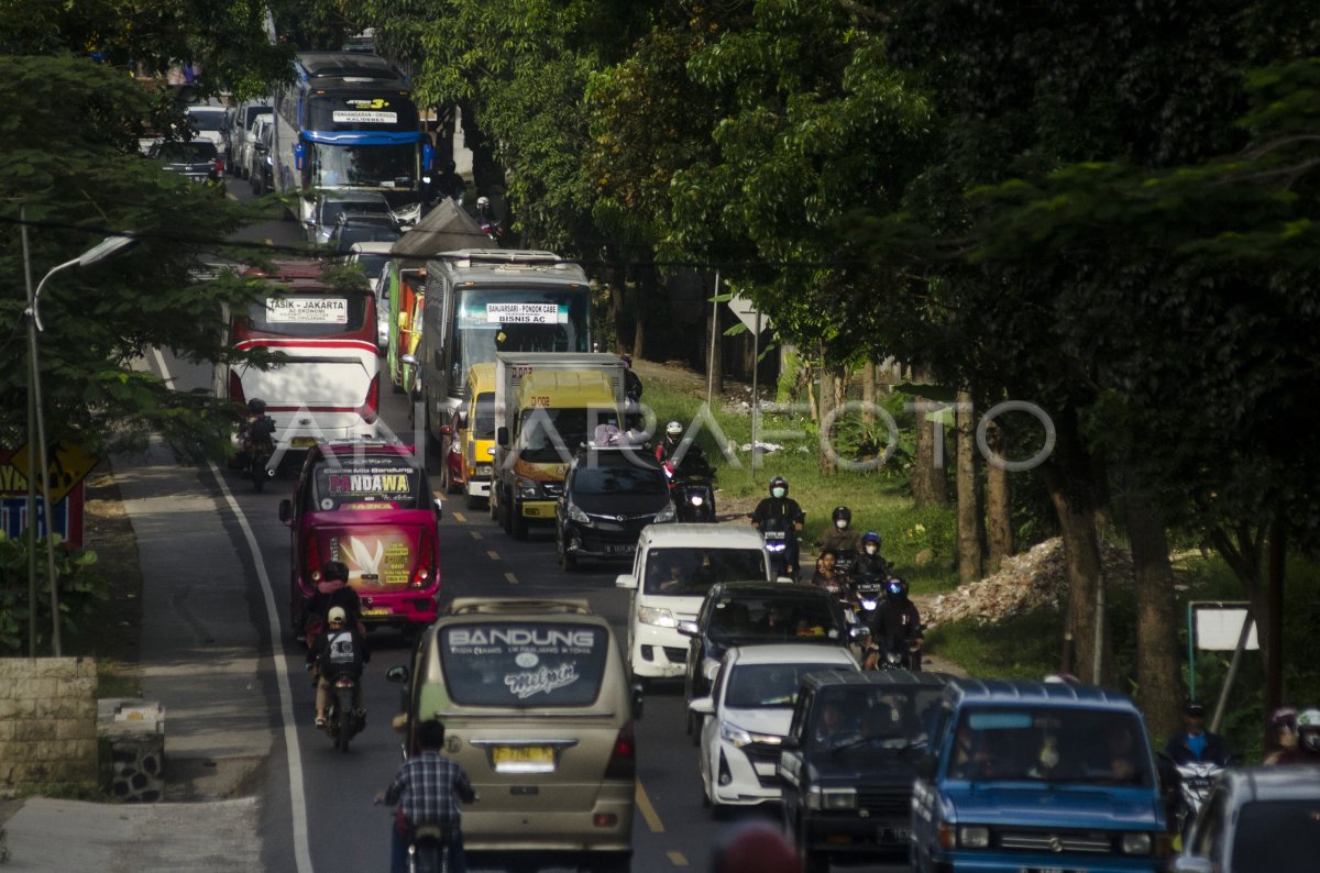 ARUS BALIK JALUR SELATAN JABAR | ANTARA Foto