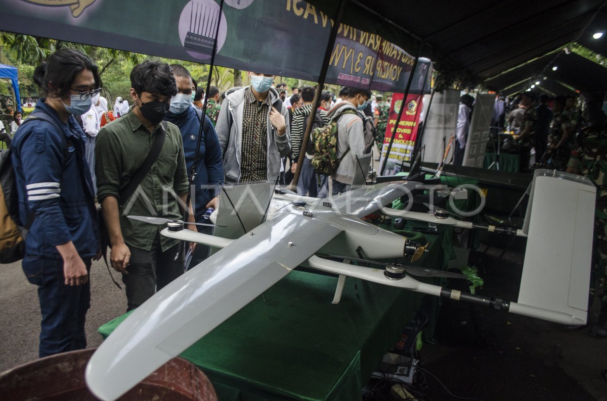 PAMERAN TEKNOLOGI KODAM III SILIWANGI | ANTARA Foto PAMERAN TEKNOLOGI KODAM III SILIWANGI | ANTARA Foto