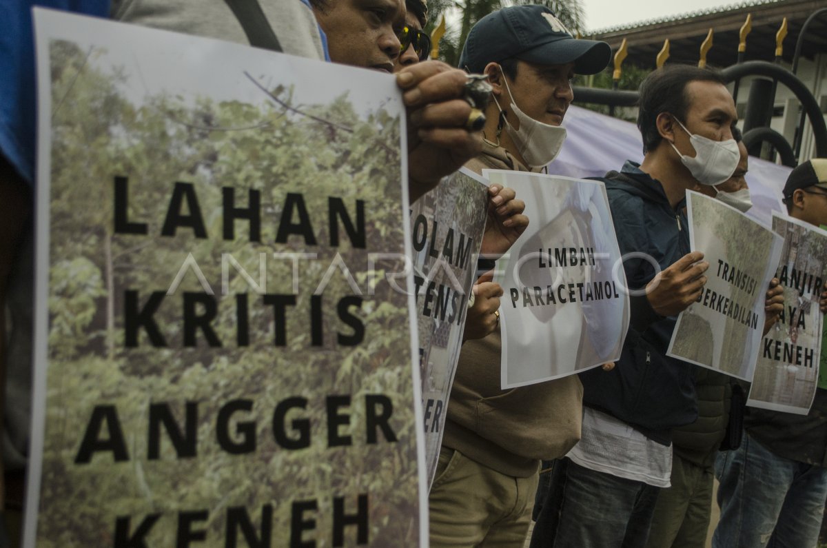 FOLK MOVEMENT ACTION FOR THE CITARUM | ANTARA Foto