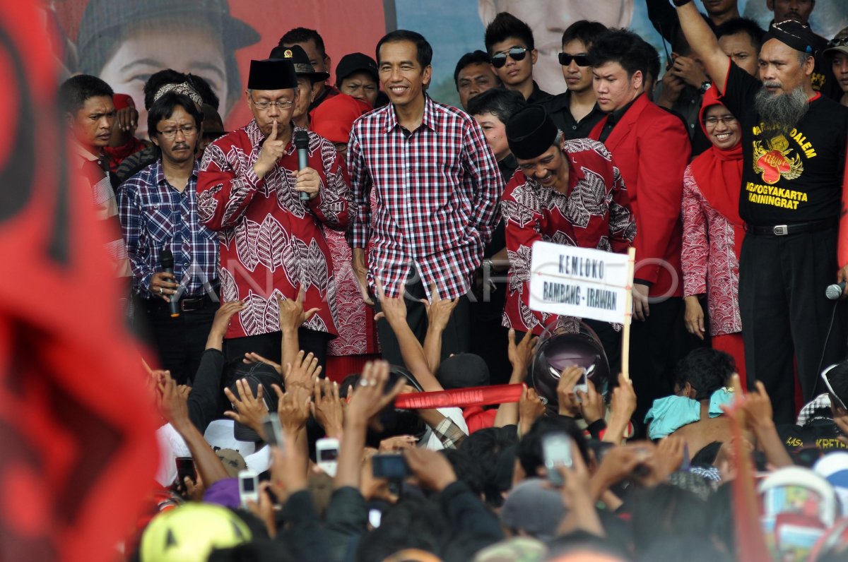 JOKOWI HADIRI KAMPANYE PILBUP | ANTARA Foto JOKOWI HADIRI KAMPANYE PILBUP | ANTARA Foto