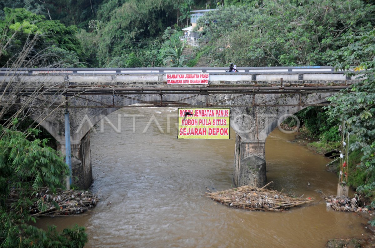 JEMBATAN PENINGGALAN KOLONIAL BELANDA RUSAK | ANTARA Foto