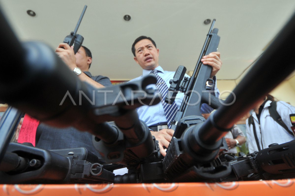 SENJATA ILEGAL | ANTARA Foto
