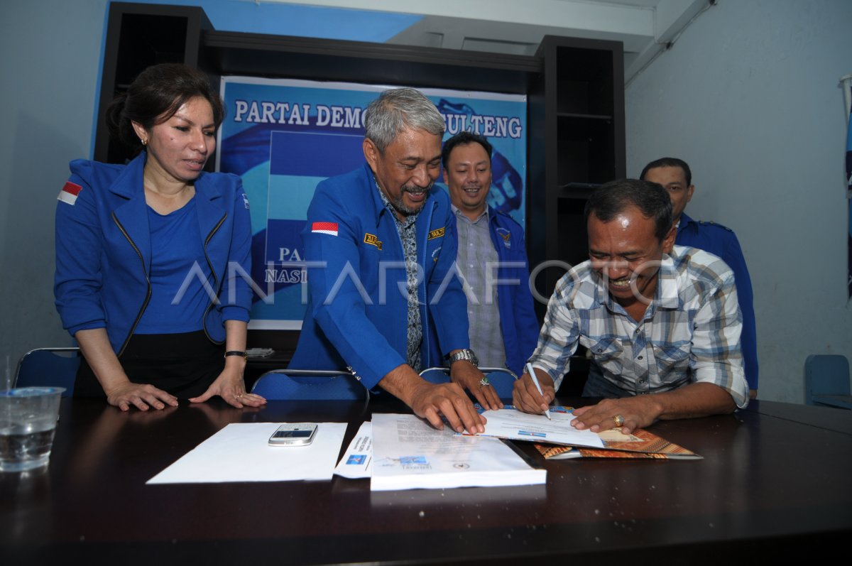 DAFTARKAN DIRI KE PARTAI | ANTARA Foto DAFTARKAN DIRI KE PARTAI | ANTARA Foto
