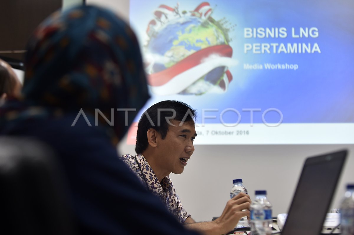 BISNIS LNG PERTAMINA | ANTARA Foto