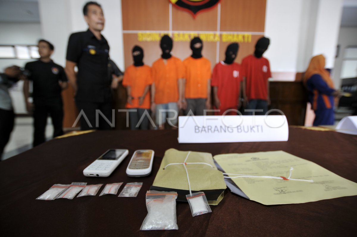 PENGEDAR NARKOBA ANTARPROVINSI | ANTARA Foto