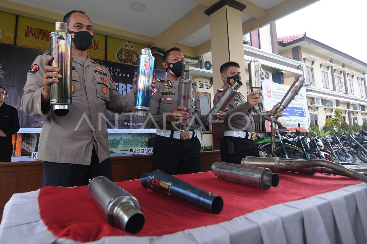HASIL PENYITAAN KNALPOT BRONG DI KLATEN | ANTARA Foto