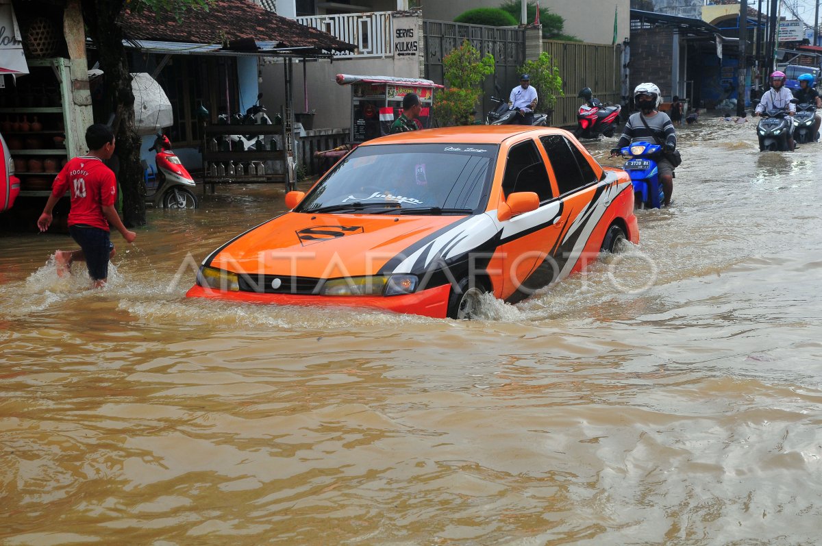 BANJIR DI KUDUS | ANTARA Foto