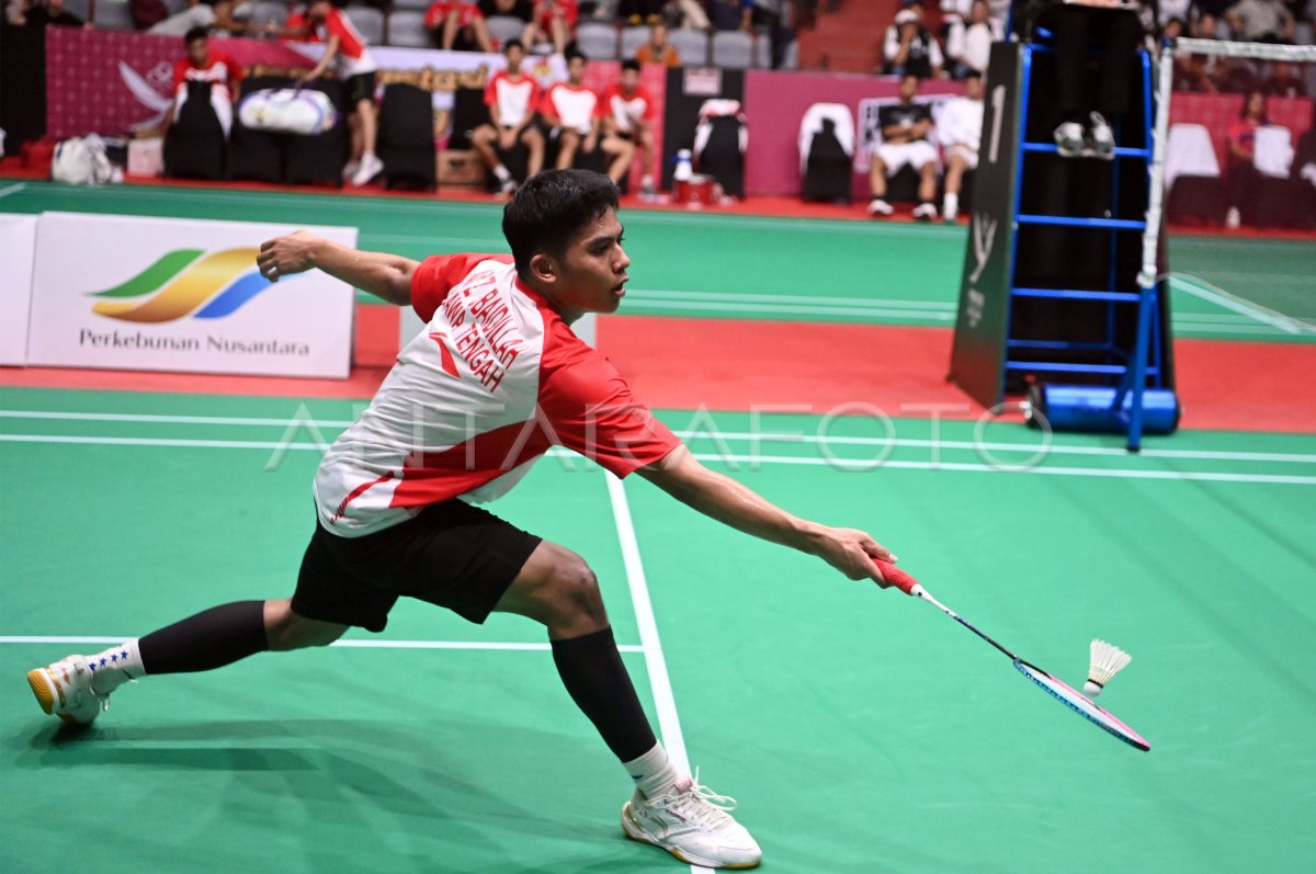 PON XXI Aceh-Sumut: Final bulu tangkis beregu putra | ANTARA Foto
