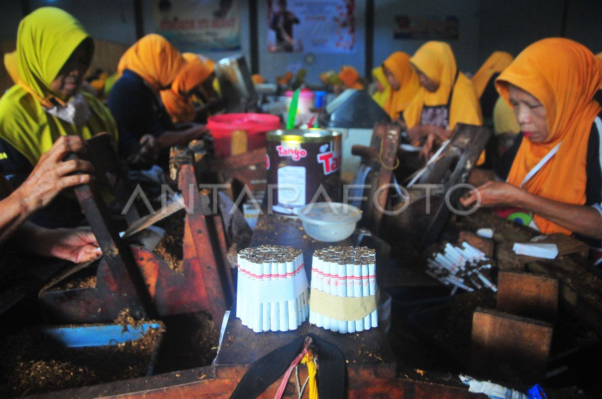 Target penerimaan cukai rokok 2025 | ANTARA Foto