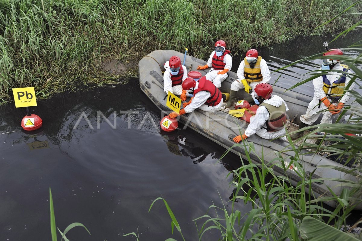 CITARUM POLLUTION | ANTARA Foto