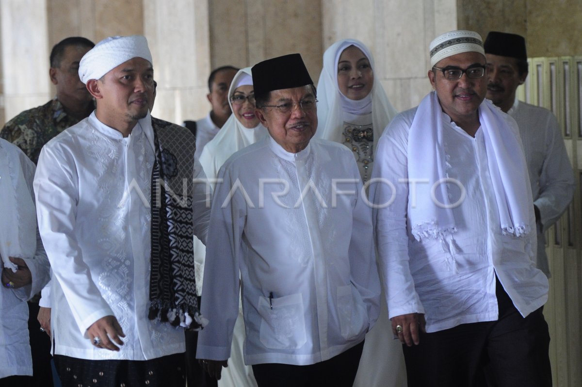 ZIKIR AKBAR TAHUN BARU ISLAM | ANTARA Foto ZIKIR AKBAR TAHUN BARU ISLAM | ANTARA Foto