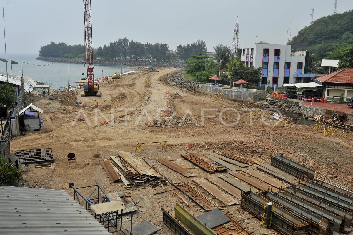 ASDP MERAK BANGUN DERMAGA 7 | ANTARA Foto