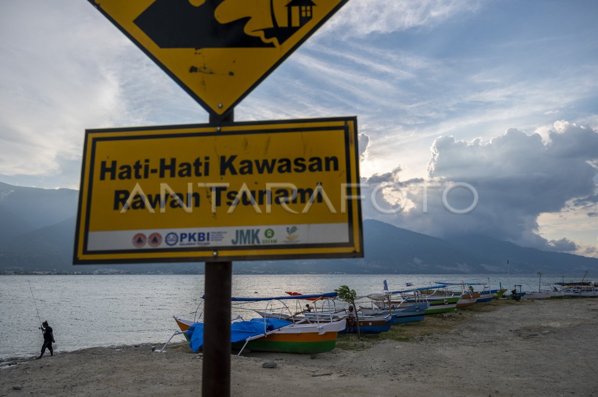 MITIGASI KAWASAN RAWAN BENCANA TSUNAMI | ANTARA Foto