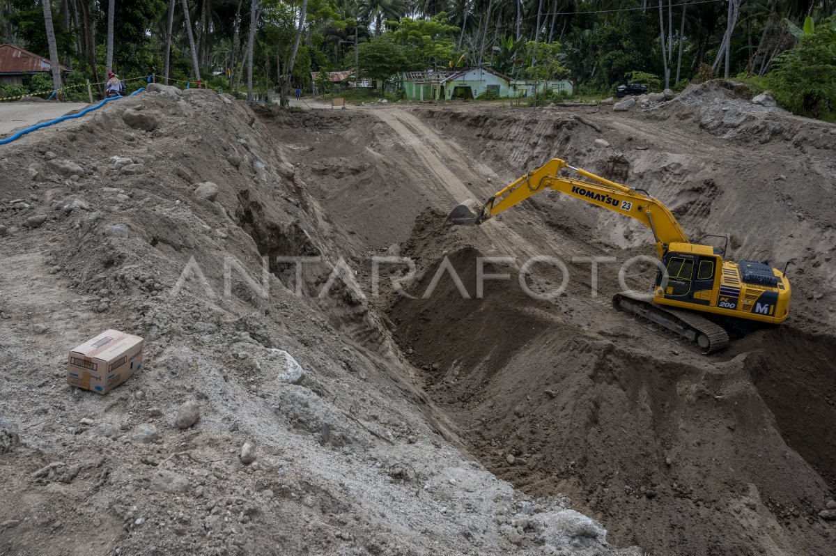 NORMALISASI SUNGAI UNTUK CEGAH BANJIR BANDANG | ANTARA Foto