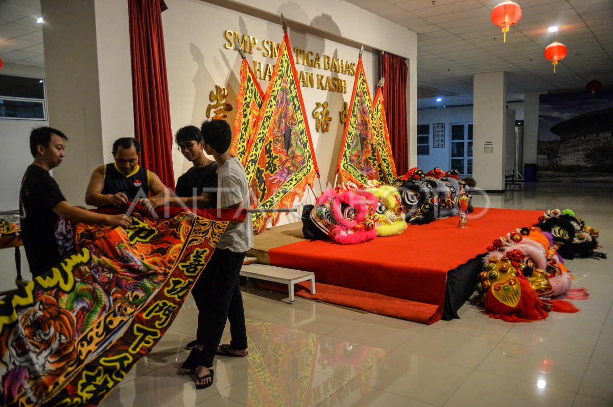 LATIHAN BARONGSAY JELANG PERAYAAN IMLEK | ANTARA Foto LATIHAN BARONGSAY JELANG PERAYAAN IMLEK | ANTARA Foto