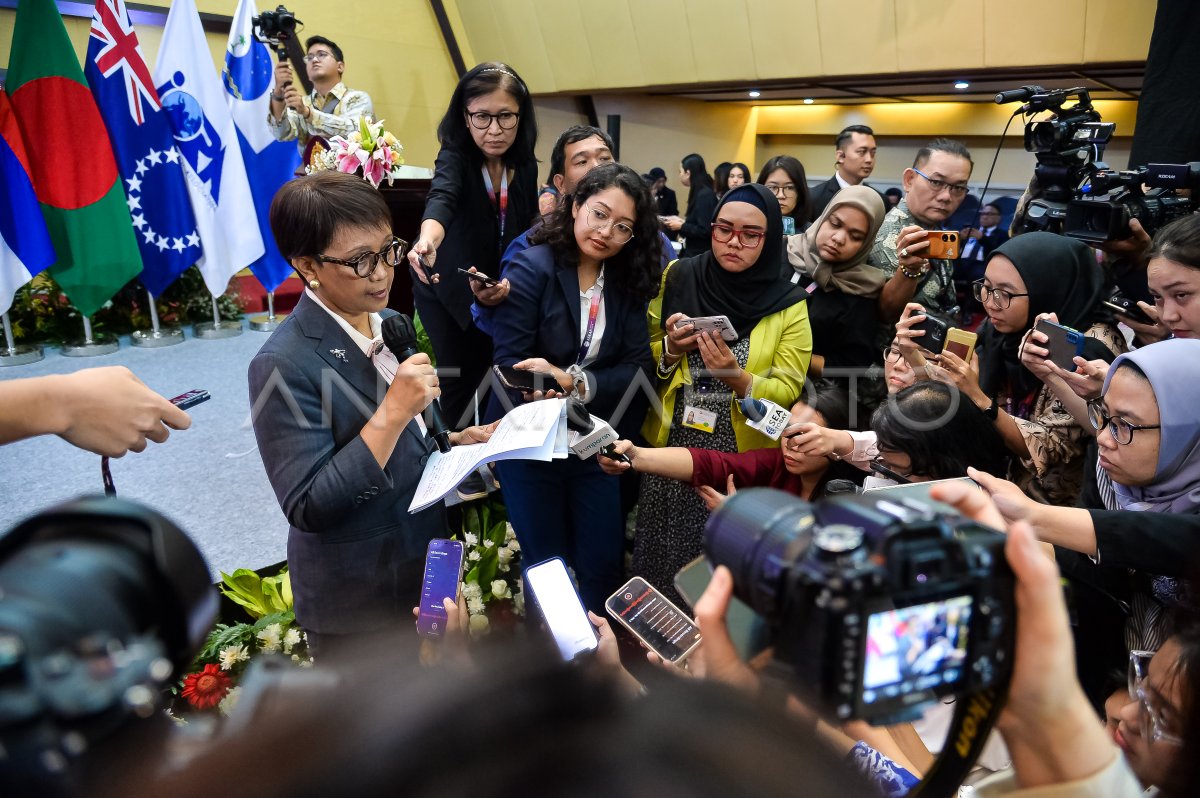 Konpers Menlu usai penandatanganan kerja sama ASEAN | ANTARA Foto Konpers Menlu usai penandatanganan kerja sama ASEAN | ANTARA Foto
