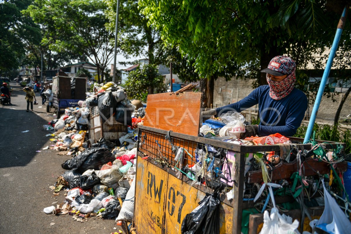 Masa darurat sampah Kota Bandung | ANTARA Foto