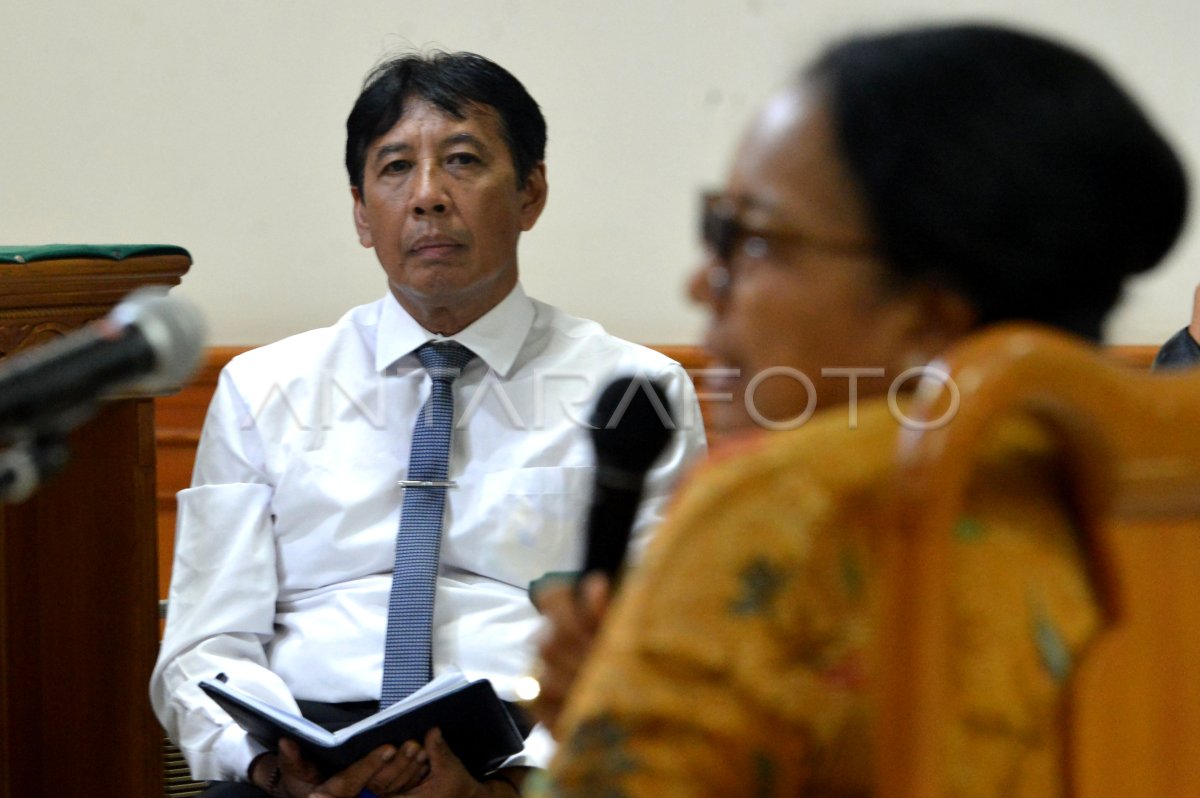 Sidang lanjutan mantan Rektor Unud | ANTARA Foto Sidang lanjutan mantan Rektor Unud | ANTARA Foto