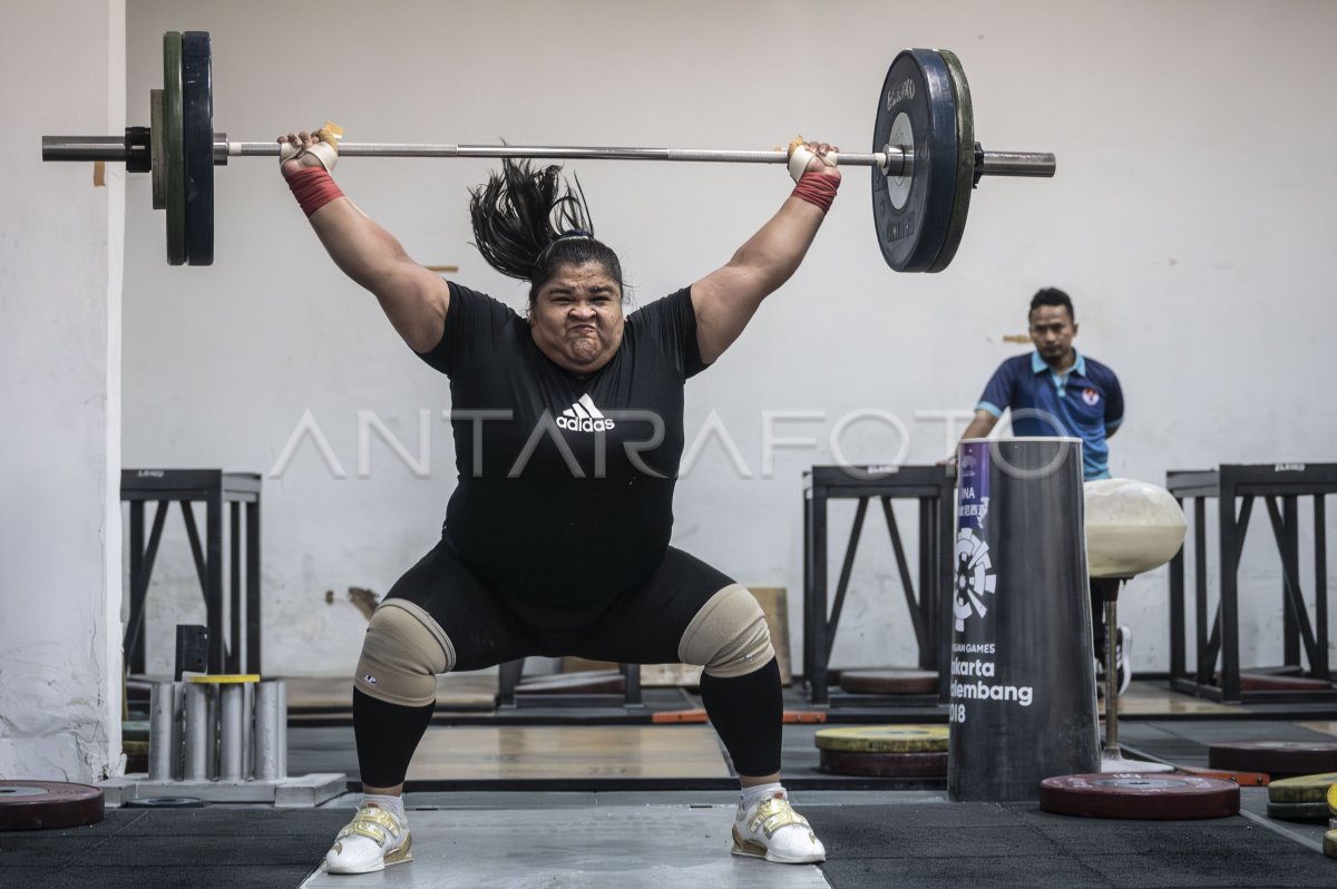 Pelatnas angkat berat jelang Olimpiade Paris 2024 | ANTARA Foto