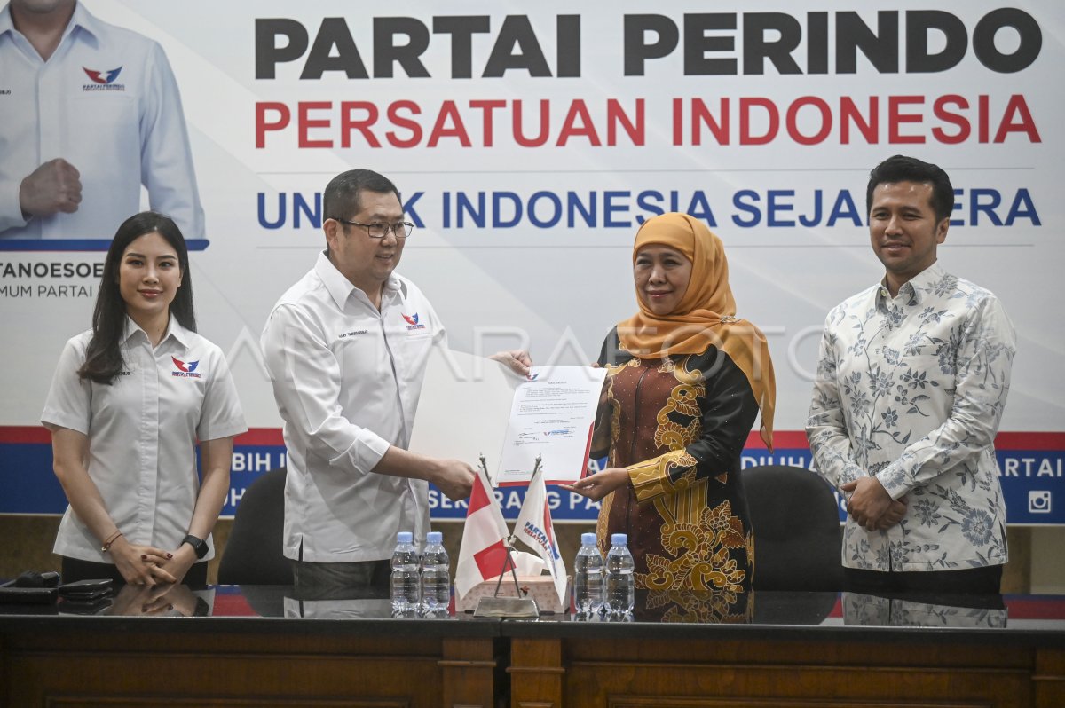 Party Perindo support Khofifah-Emil for Eastern Java Pilgub 2024 | ANTARA Foto