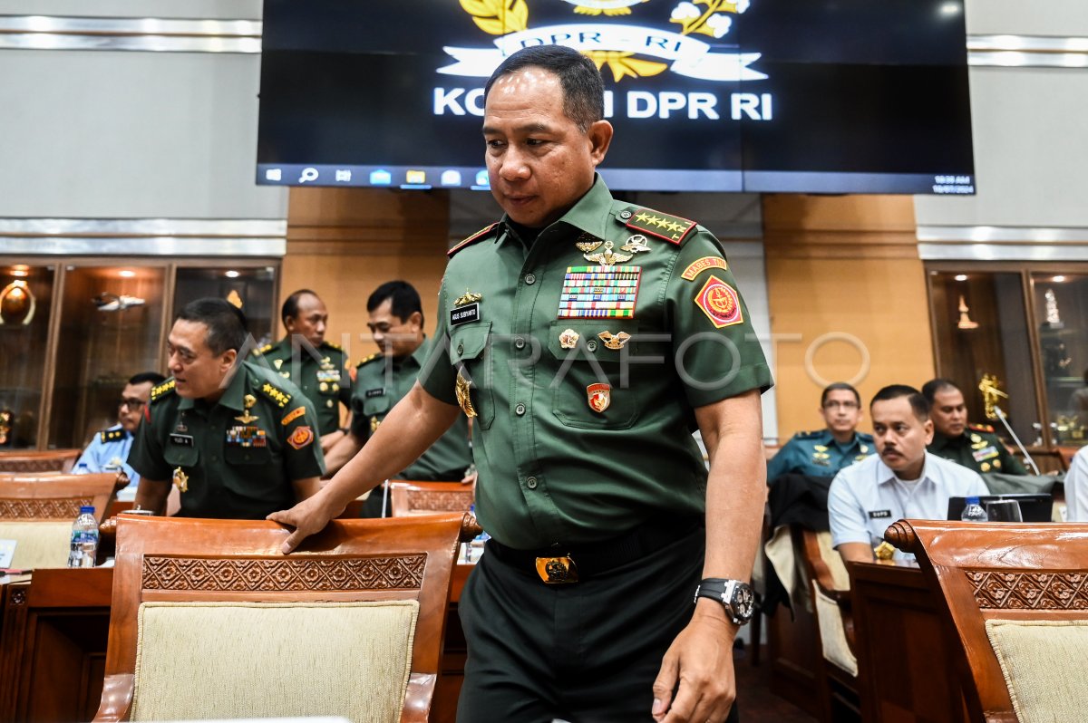 Raker Kemhan dan Panglima TNI dengan Komisi I DPR | ANTARA Foto