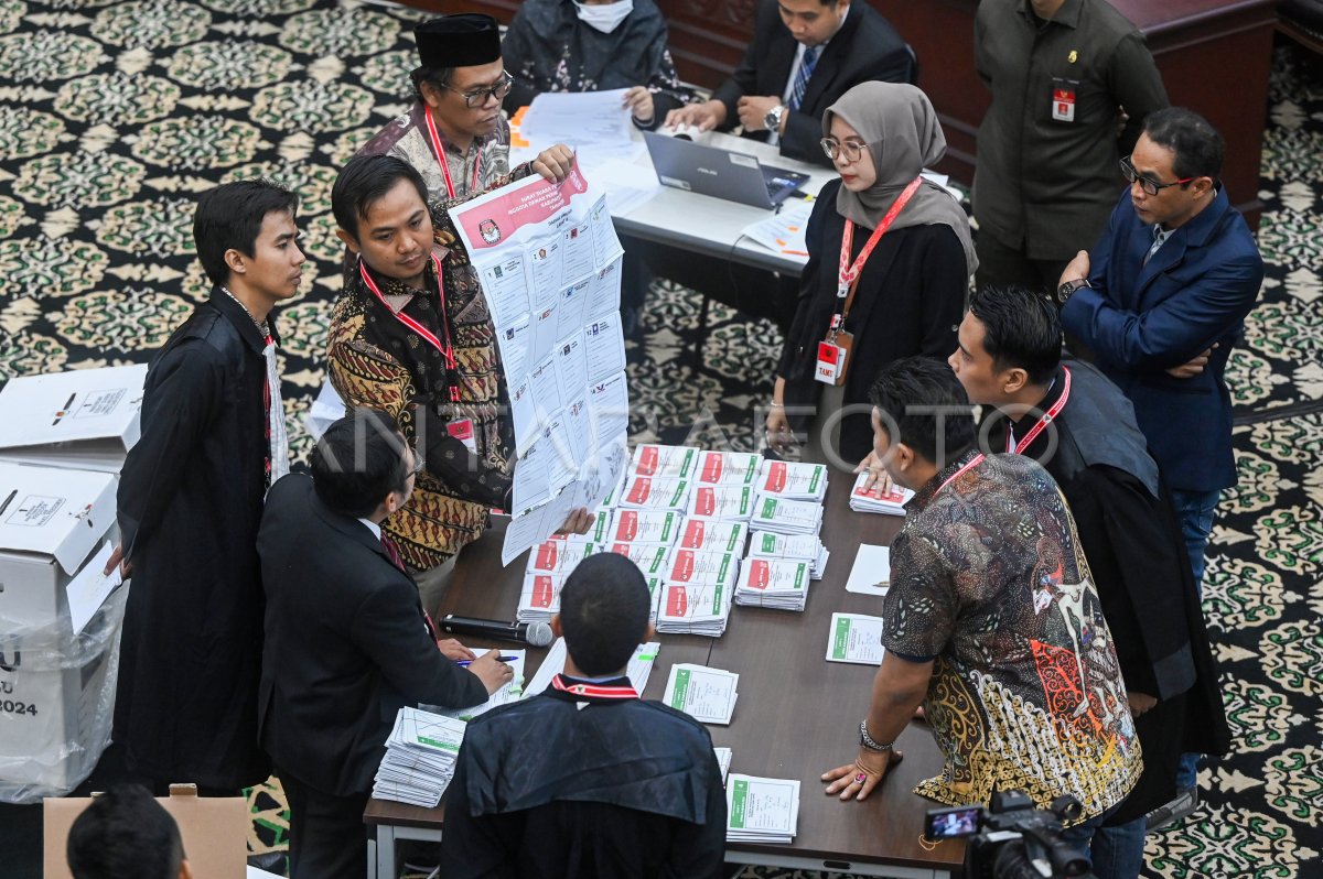 Sidang pembuktian sengketa Pileg 2024 | ANTARA Foto Sidang pembuktian sengketa Pileg 2024 | ANTARA Foto