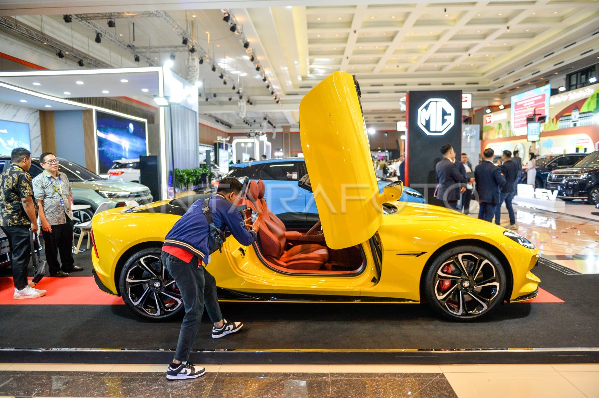 Pameran otomotif GIIAS 2024 di Bandung | ANTARA Foto