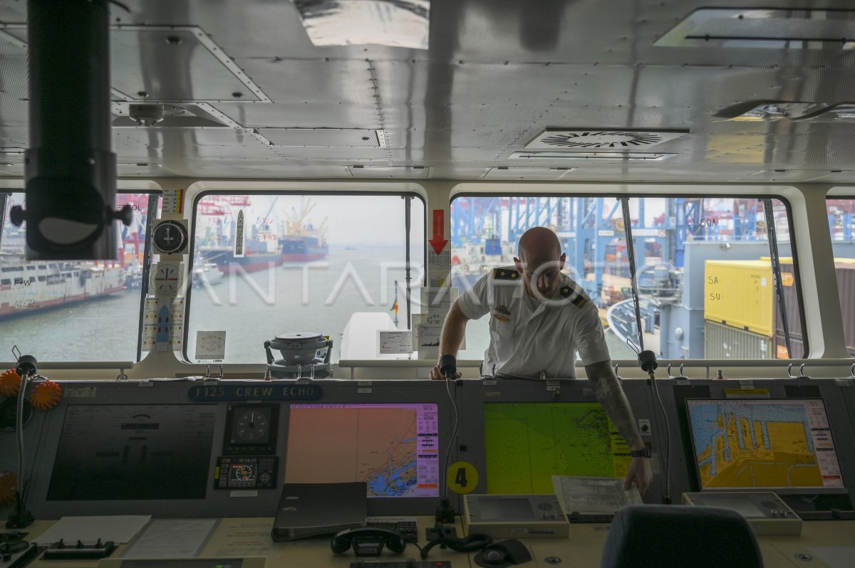Kapal perang Jerman berlabuh di Jakarta | ANTARA Foto