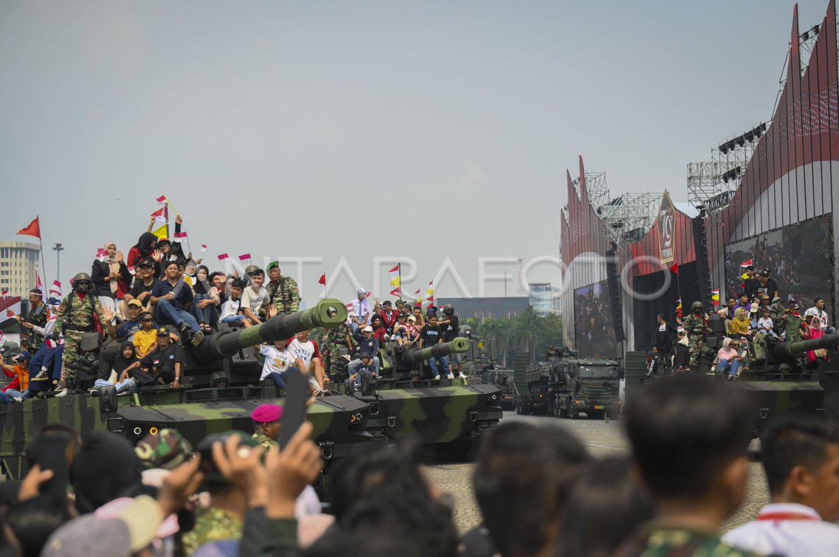 Perayaan HUT ke-79 TNI di Monas | ANTARA Foto