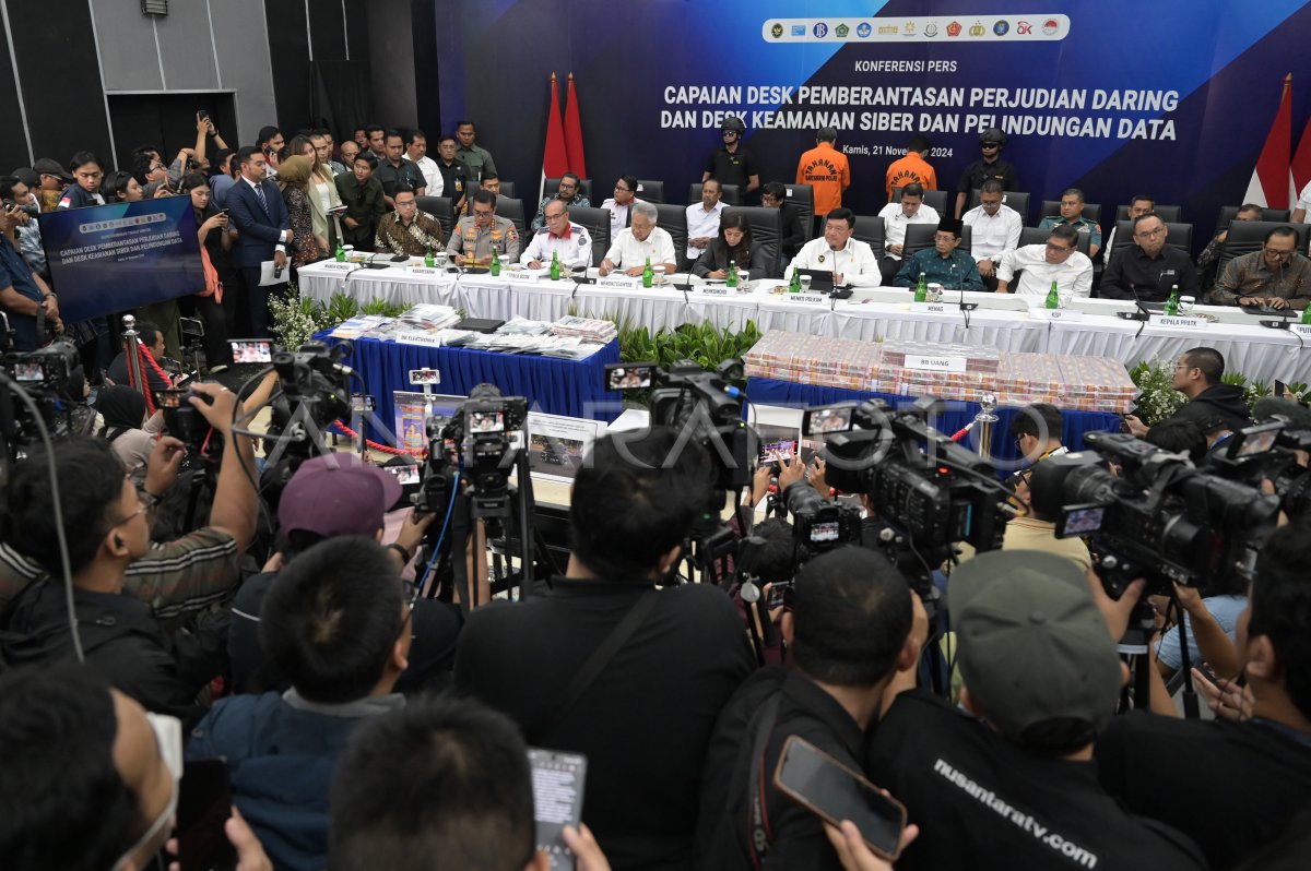 Konferensi pers pemberantasan judi daring | ANTARA Foto