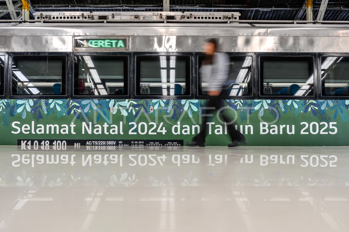 Tiket kereta untuk Natal dan Tahun Baru | ANTARA Foto