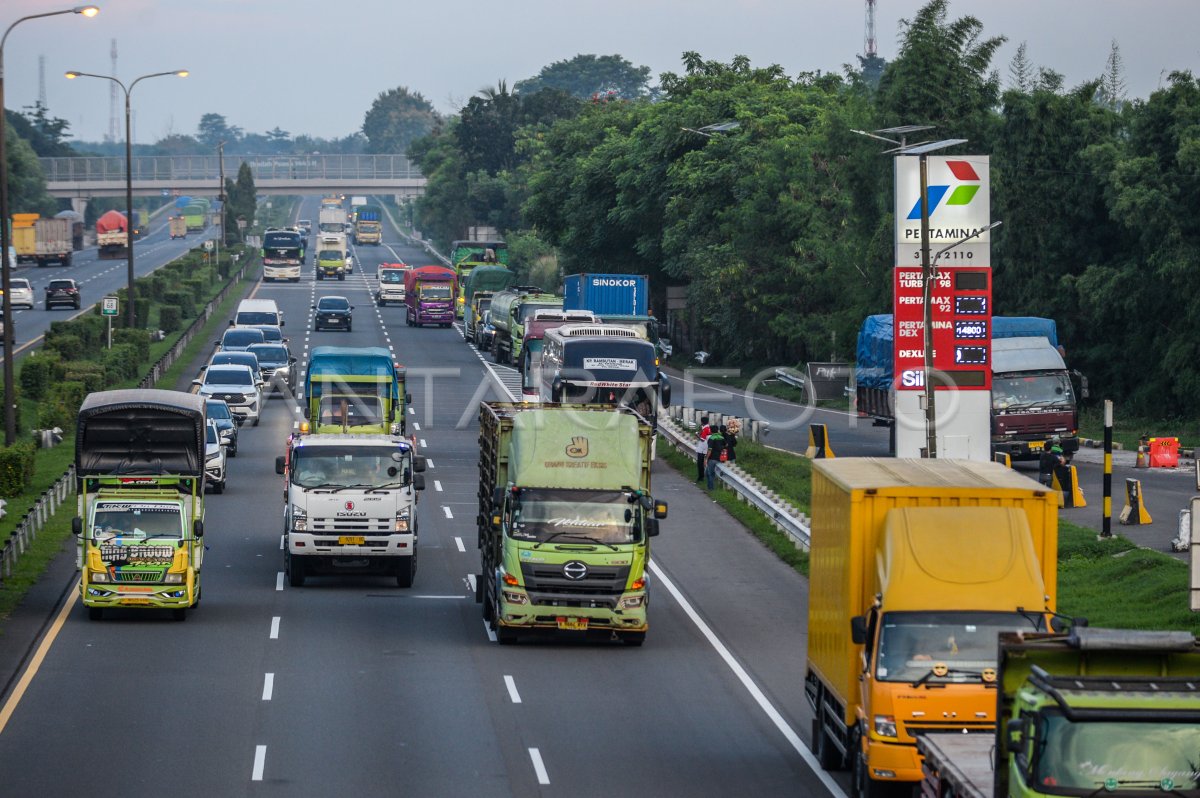 Diskon tarif tol Tangerang-Merak selama mudik Lebaran | ANTARA Foto