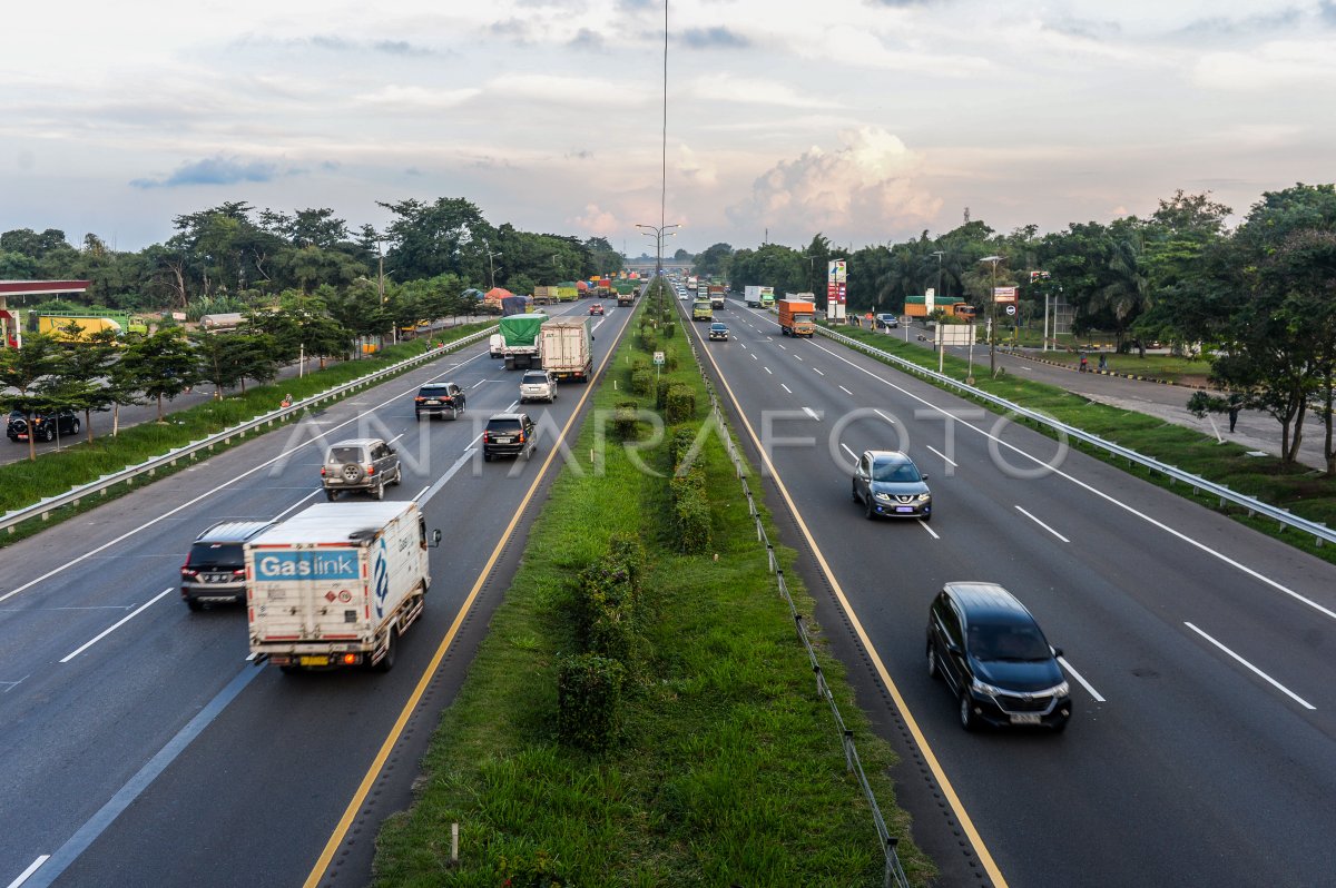 Diskon tarif tol Tangerang-Merak selama mudik Lebaran | ANTARA Foto