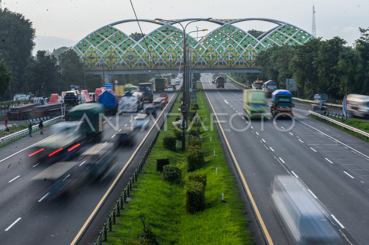 Diskon tarif tol Tangerang-Merak selama mudik Lebaran | ANTARA Foto